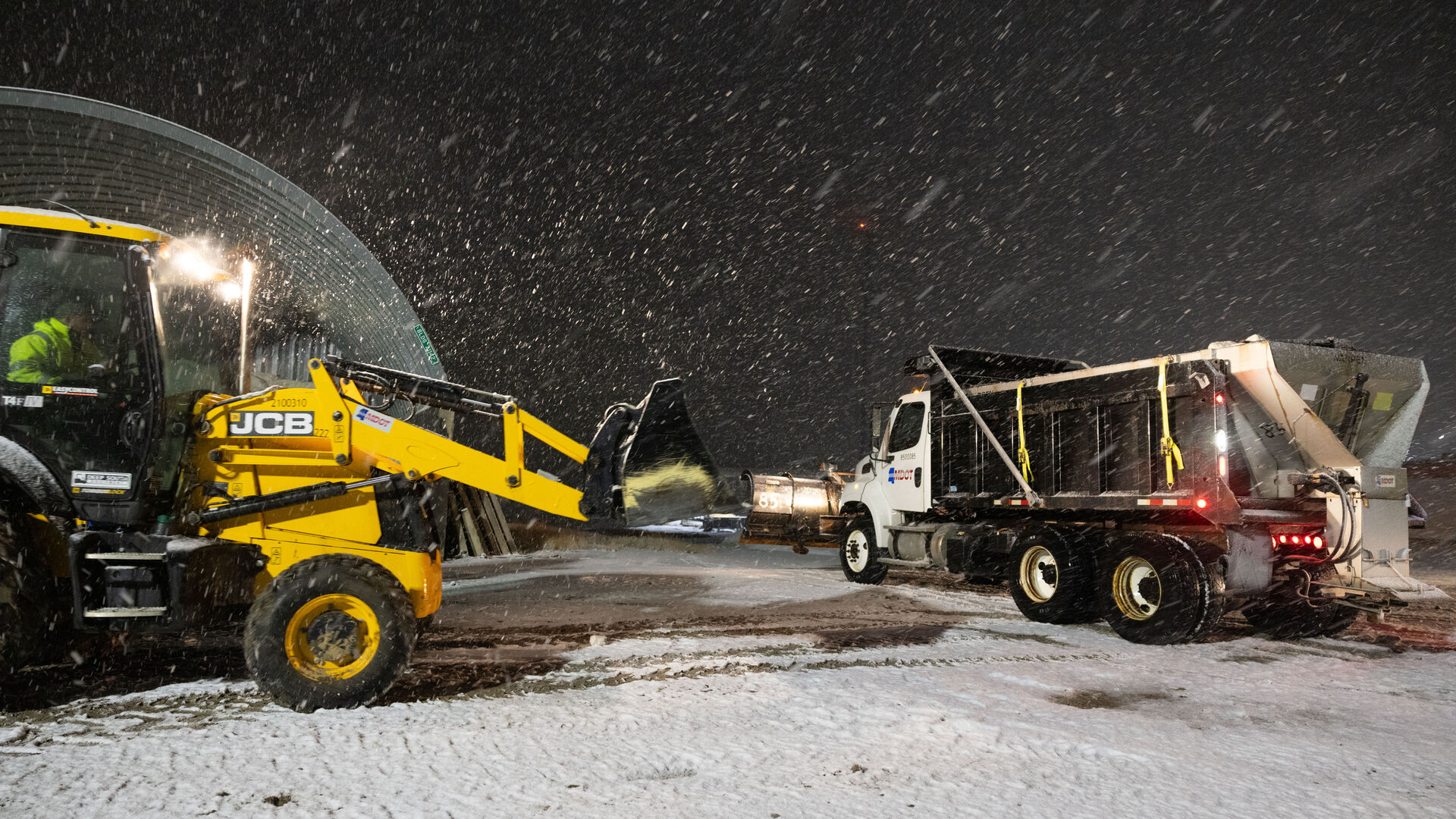 MDOT crews work to keep roads and bridges passable in winter weather
